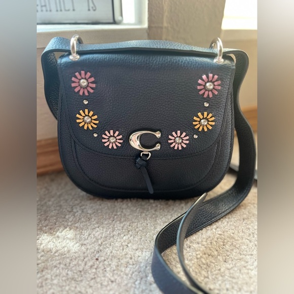 Coach | Bags | Coach Remi Saddle Bag With Whipstitch Daisy Appliquenavy ...
